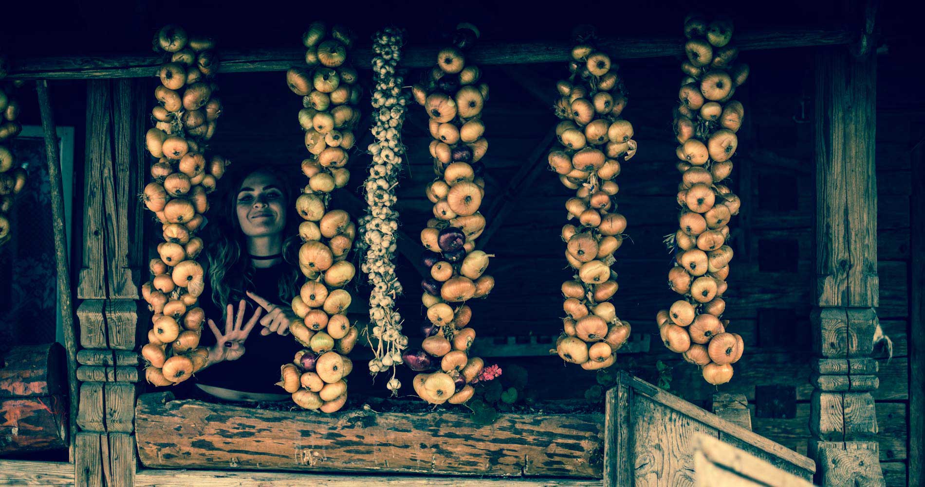 Work and Travel with Working Traveller. Volunteer & paid work for ...